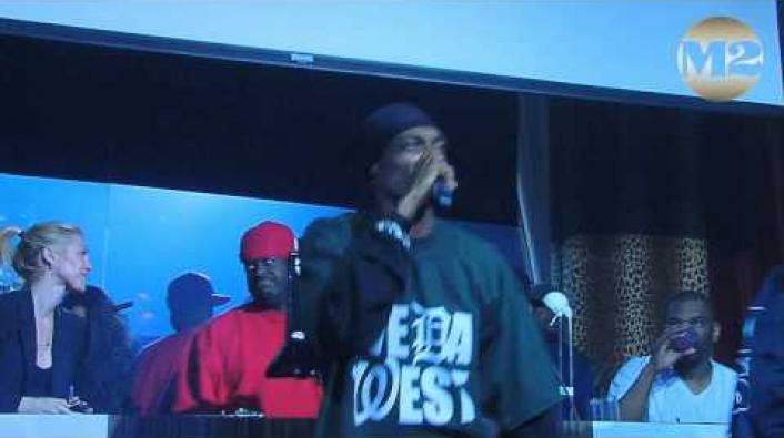 Snoop Dogg Parties with Lil' Kim in NYC Snoop Dogg Parties with Lil' Kim in NYC