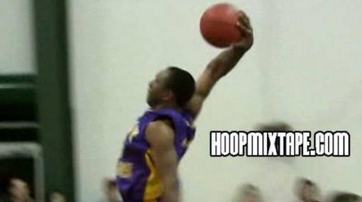 PLEASE keep your eye out for Dezmine Wells...