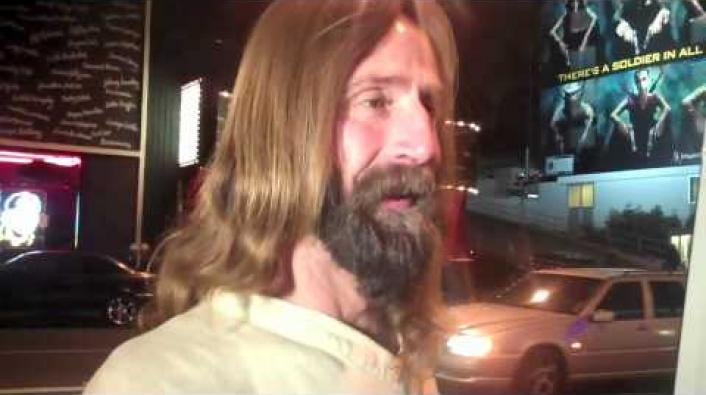Snoop Dogg Meets Up With Jesus In Hollywood, CA | VladTV