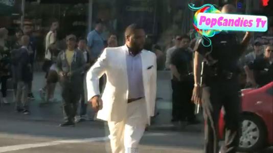 Anthony Anderson Looking Dapper at Scream 4 Premiere | VladTV