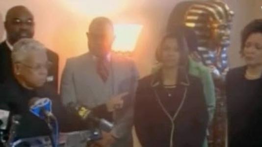 Funeral Home Knows Who Photographed Whitney Houston's Coffin | VladTV