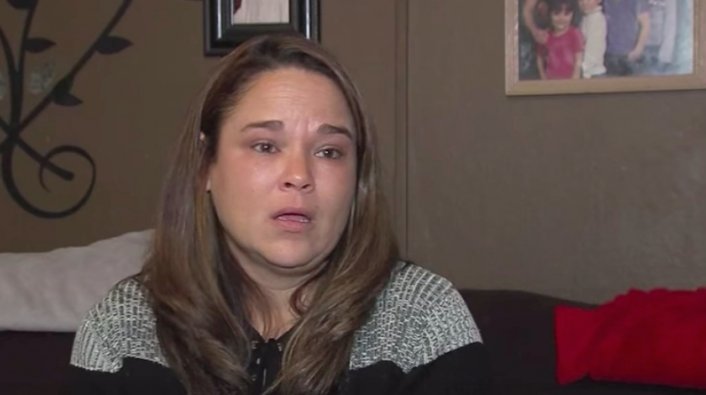 Woman Hit with $350 Fee by Hotel for Writing Negative Review | VladTV