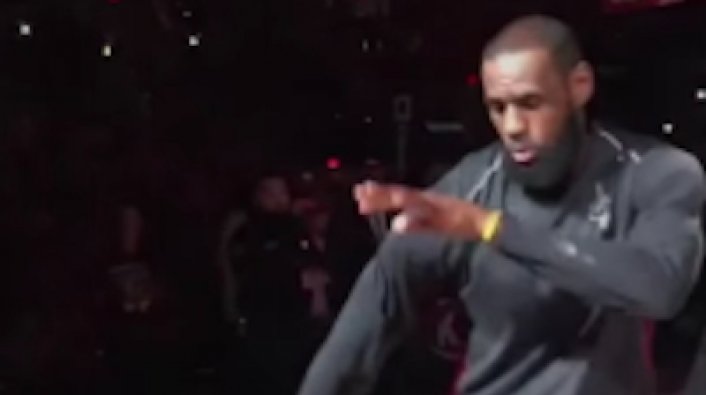 LeBron James Shows Off His Dance Moves Ahead of Detroit Game | VladTV