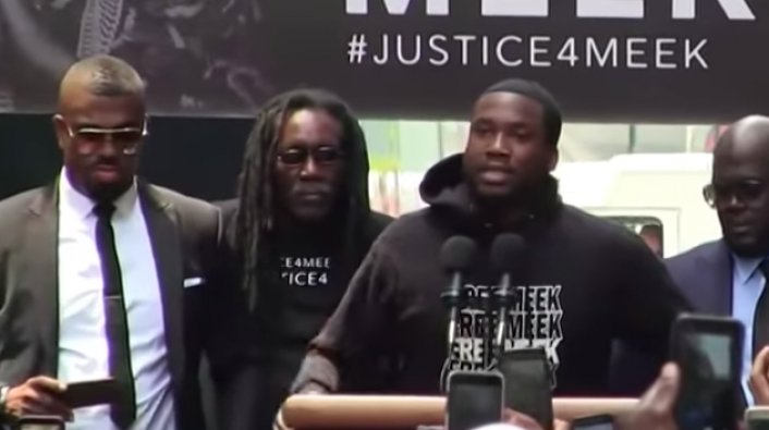 Supporters Rally for Meek Mill Outside of Philadelphia Courthouse | VladTV