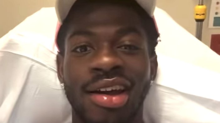 Lil Nas X Reveals He Was Hospitalized After Half of His Face Was ...